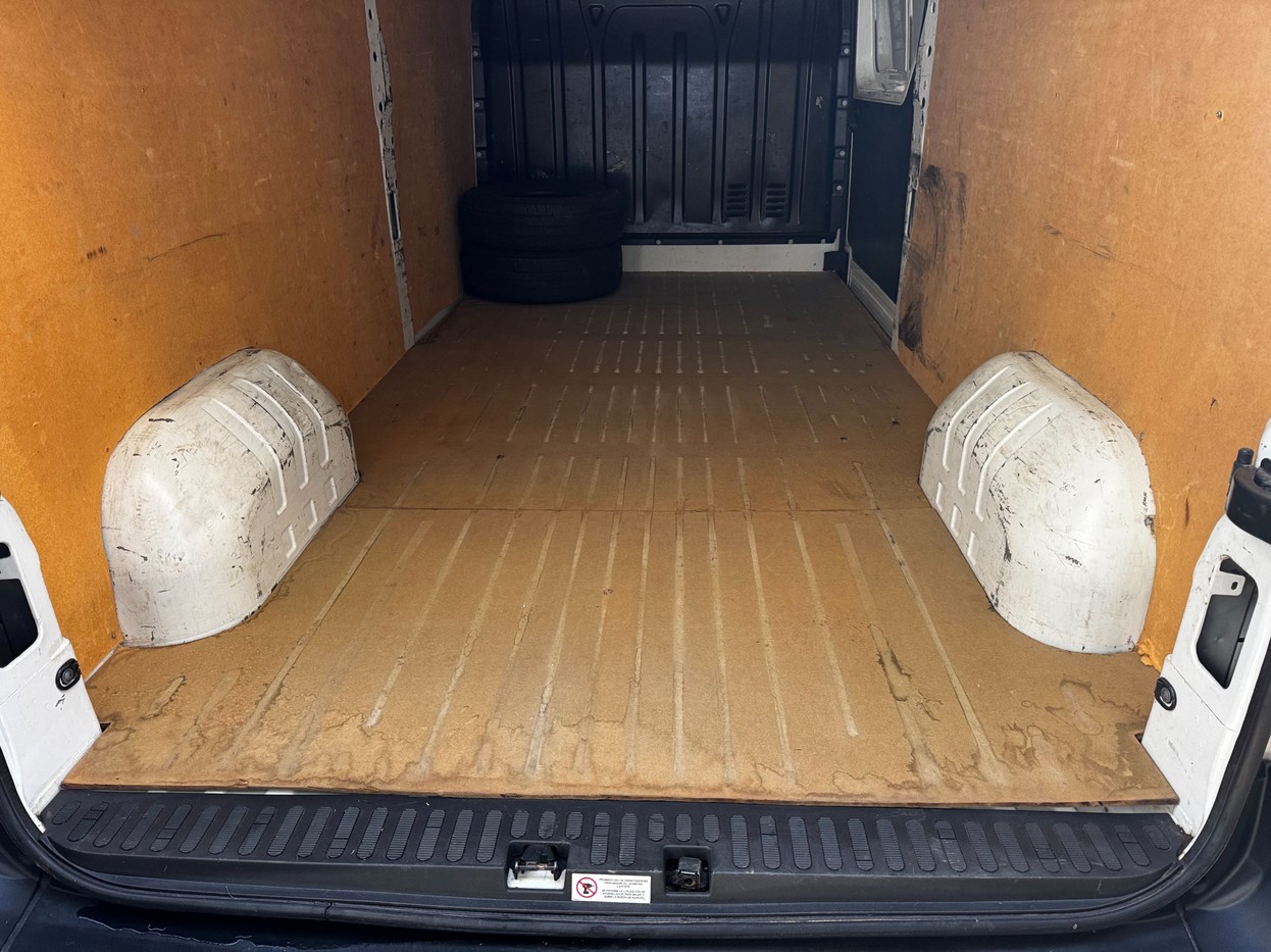 RENAULT MASTER 2.3 DCI EXTRA FURGAO L3H2 - Mercado Web